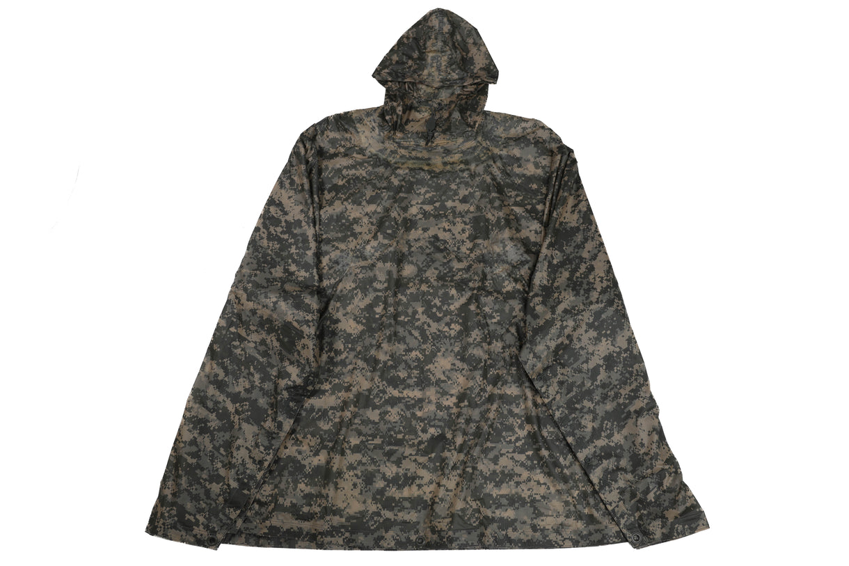 US Military UCP Poncho – Gear Rack